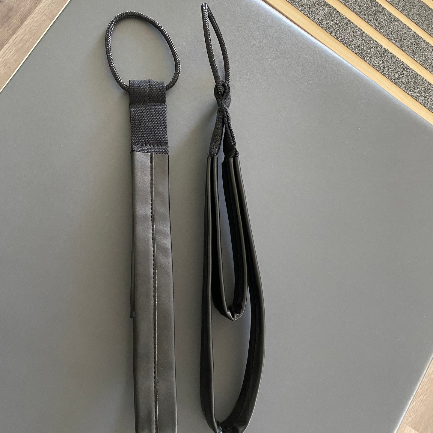 Reformer Double Loop Strap Vinyl D Ring- Pair – LOPE Pilates Equipment